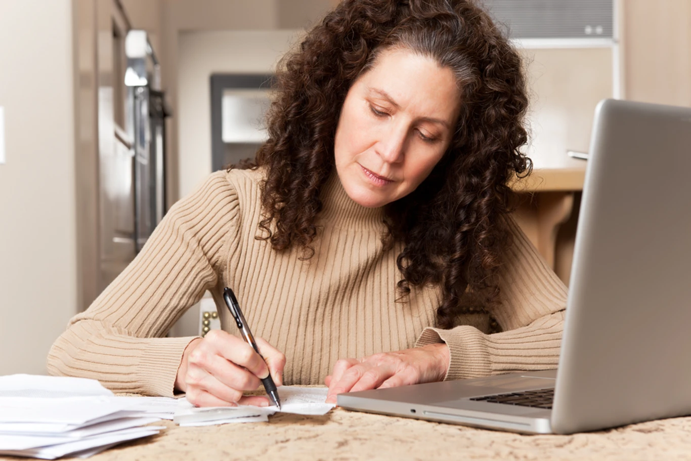 Women make better financial decisions | JustMoney